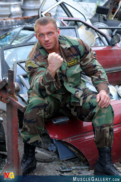 Bodybuilding Junction: Evgeny Mishin 02