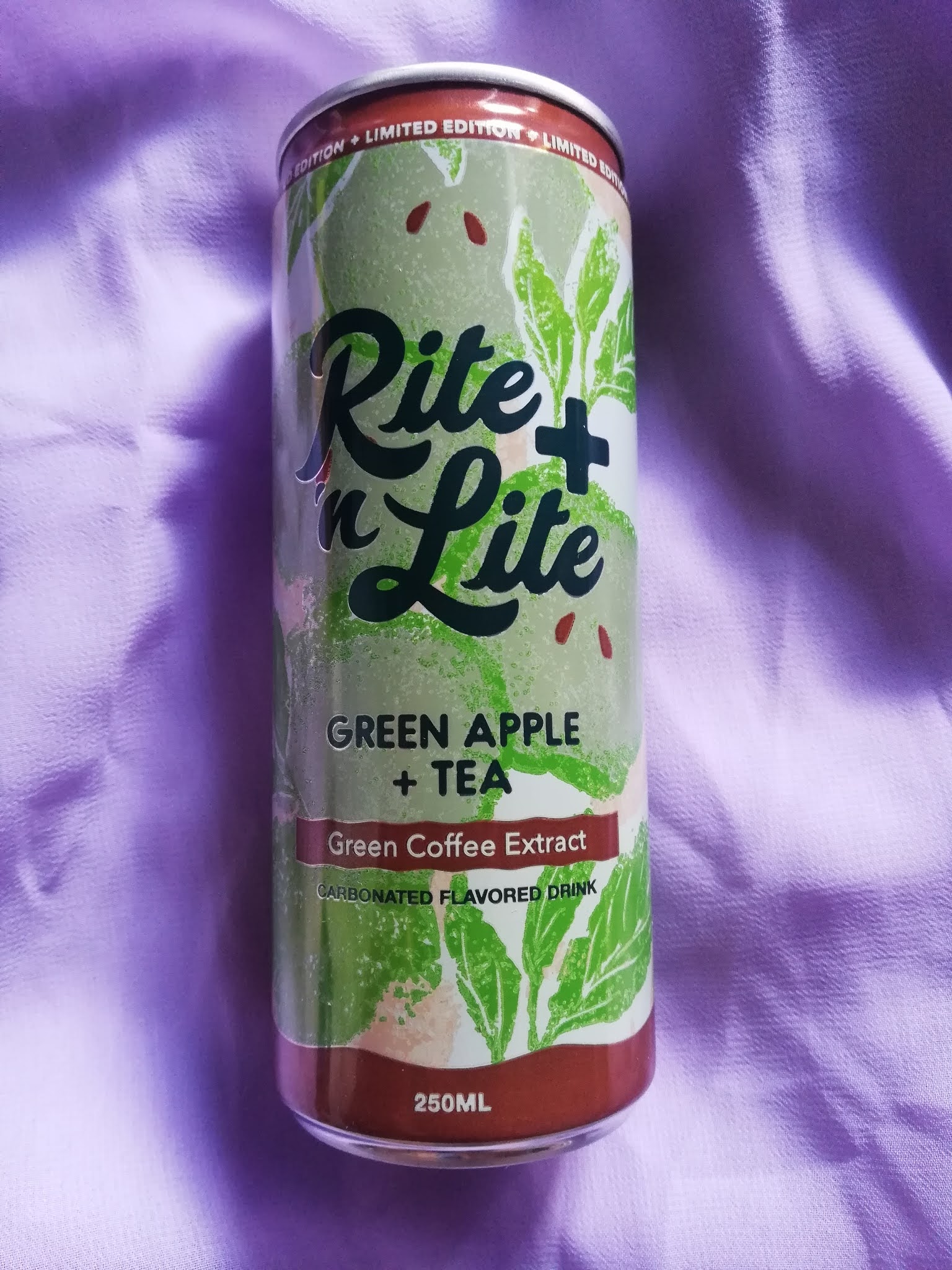 Cienanigans: RITE 'N LITE + GREEN APPLE + TEA