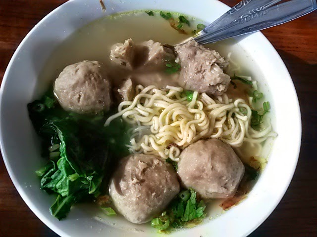 WARUNG FA'IZ KOTA SINJAI: BAKSO RUMPUT LAUT BAKSO SEHAT ALA WARUNG FA'IZ