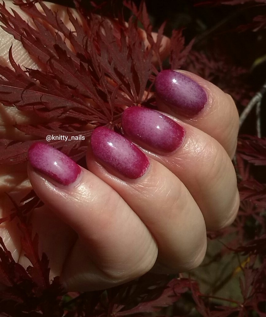 Knitty Nails: June Challenges - Pink /Radial Gradient