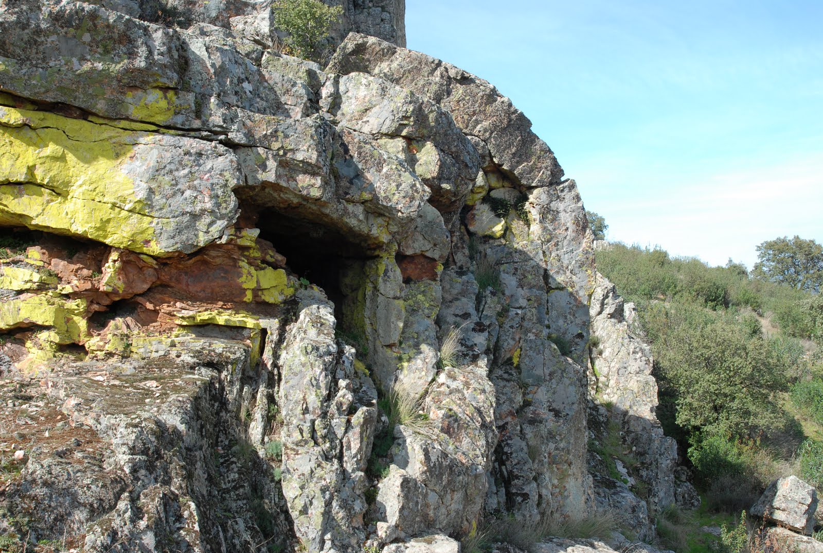 Estudios de Geoarqueología en Extremadura: SINCLINAL GARGANTA SANTA ...