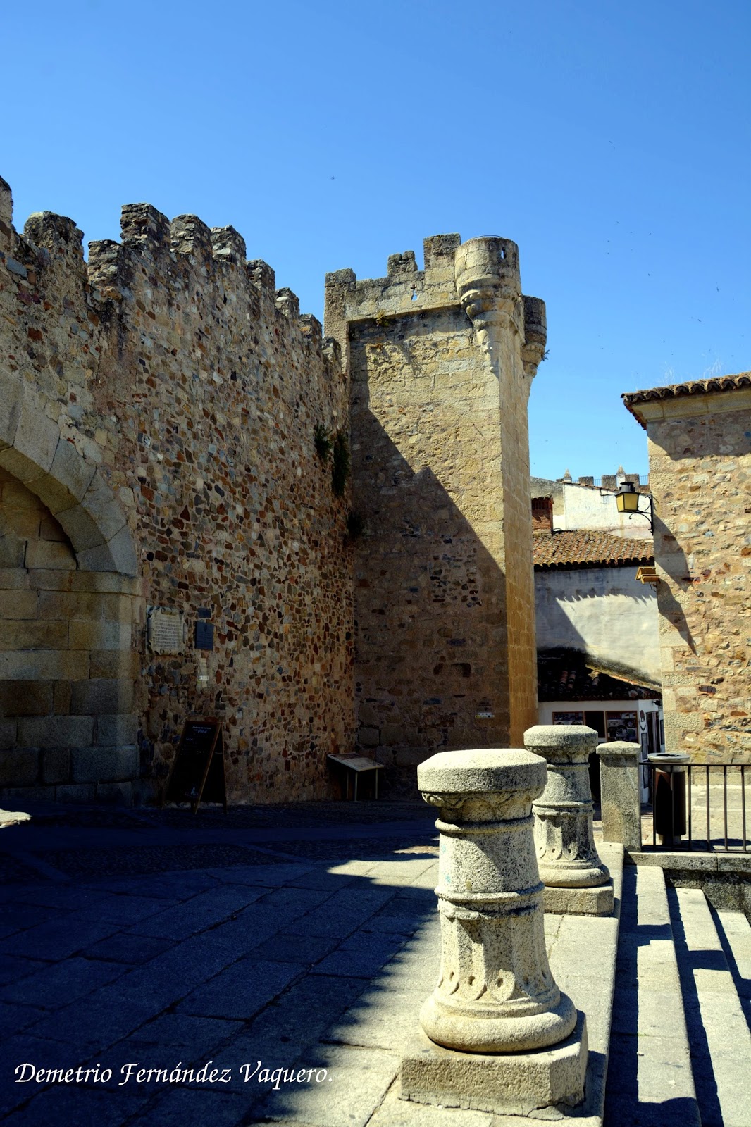 III Cáceres Torres Albarranas de la Muralla - Torre de Los Púlpitos ...