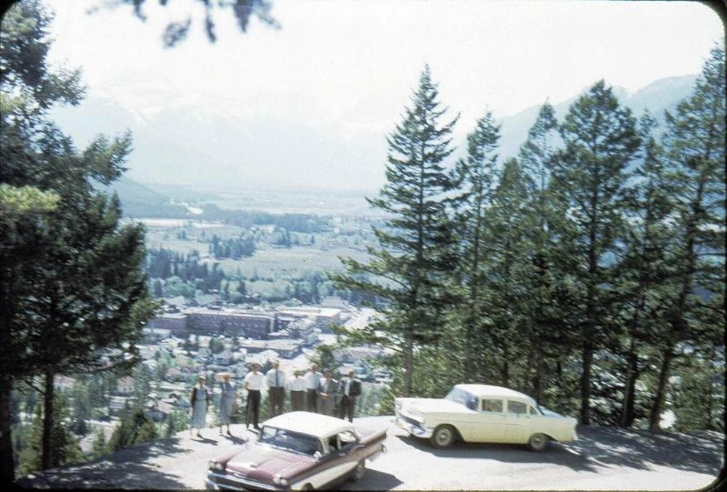 Beautiful Life of Canada in the Late 1950s Through Amazing Kodachrome ...