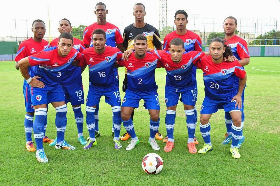 La Selección con su nuevo uniforme - Balompié Dominicano