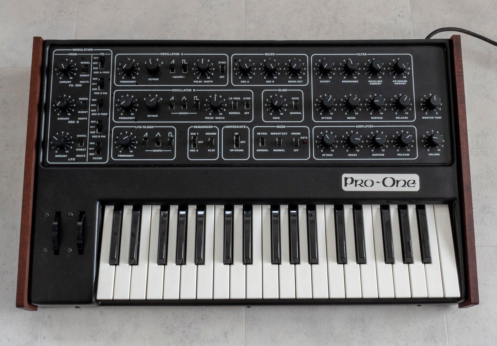 MATRIXSYNTH: Sequential Circuits Pro One Vintage Synth SN 5638