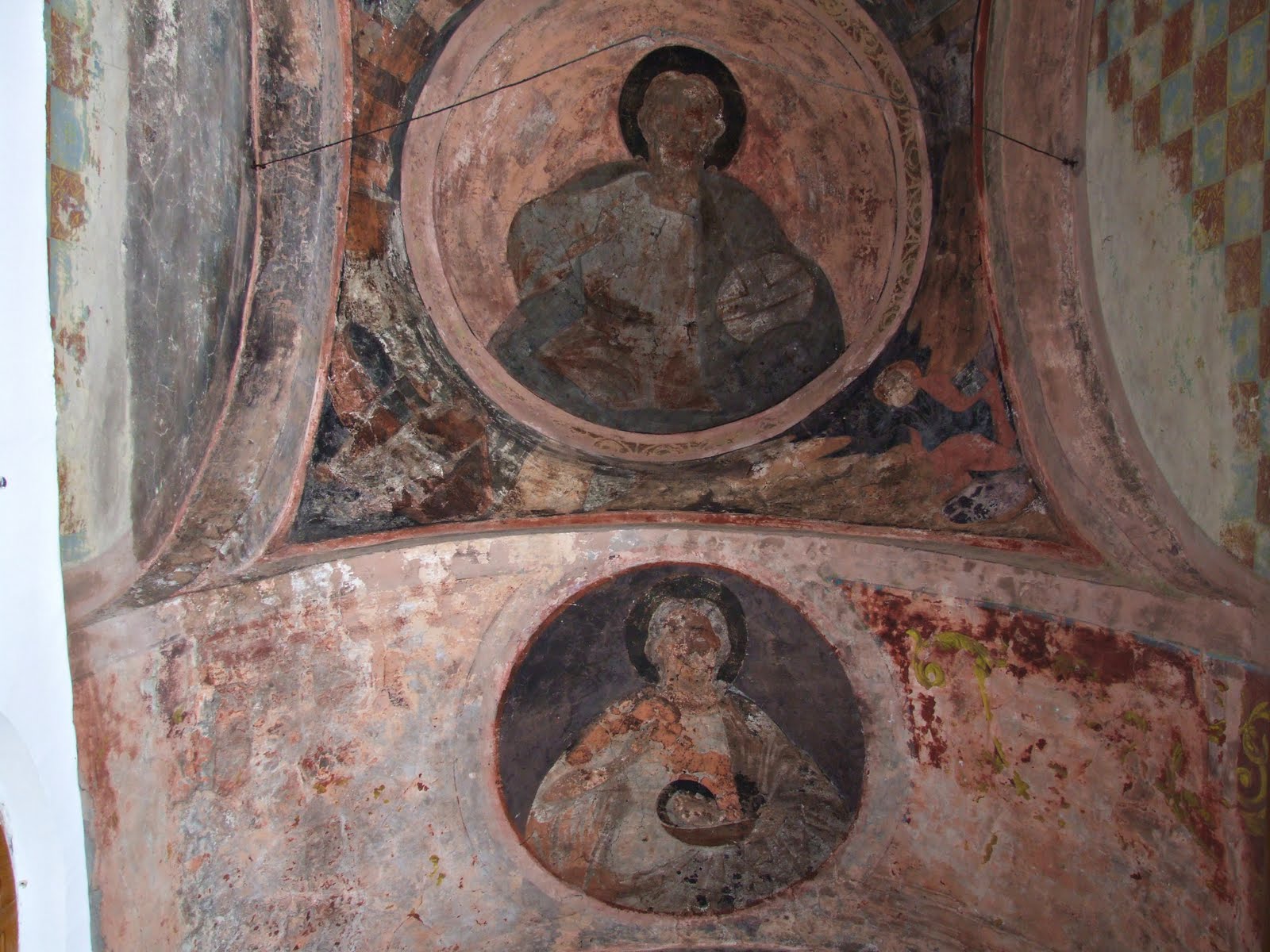 Mânăstirea Nămăieşti: Manastirea Namaiesti- Galerie foto interior