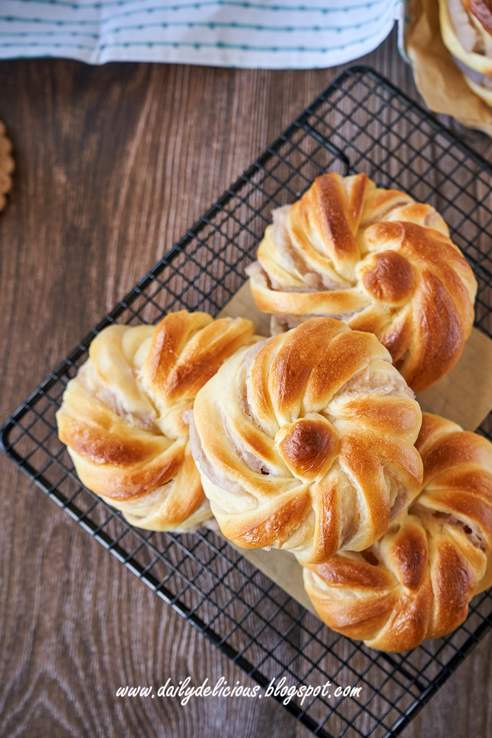 dailydelicious: Taro Bread