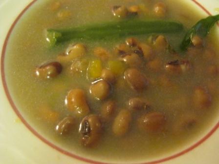 Easy Cook: Olan/ Red cowpea beans curry.