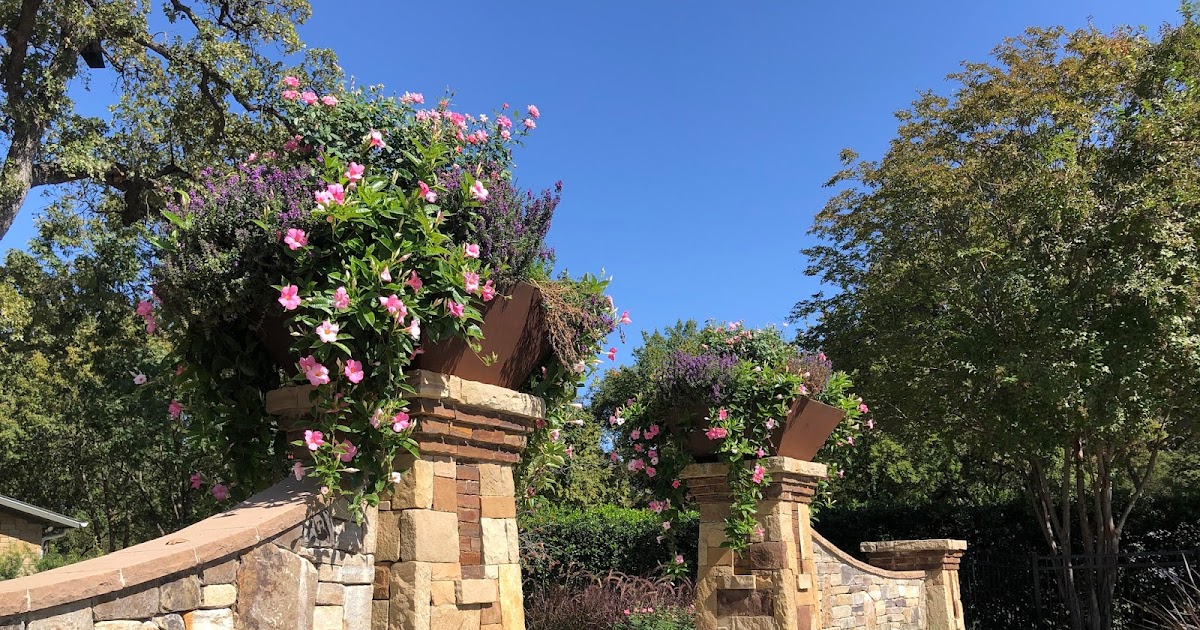 Grapevine Botanical Gardens at Heritage Park
