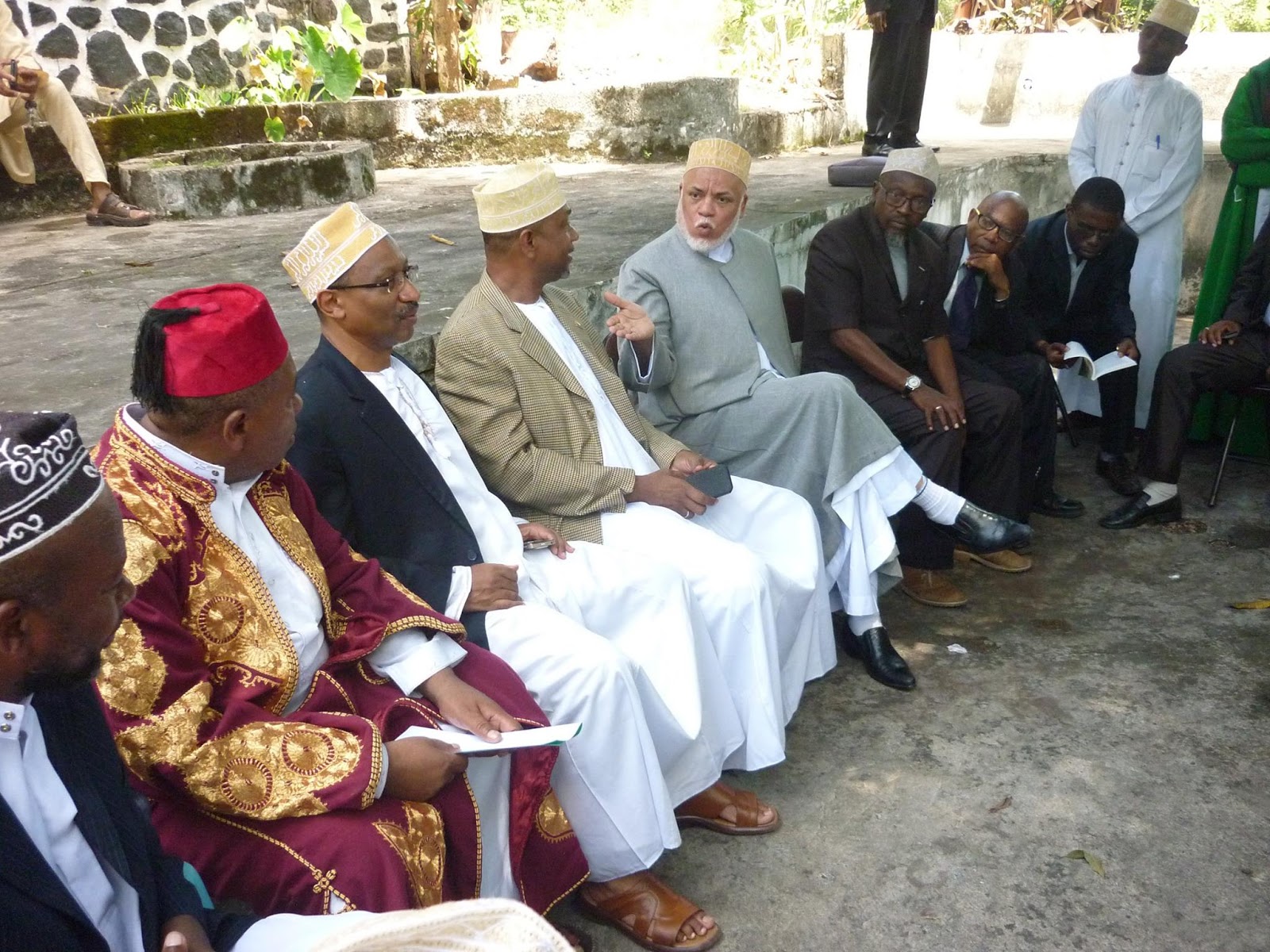 Citoyenneté économique: "Sambi pris la main dans le sac ainsi que ses ...