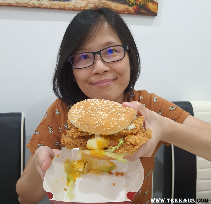KFC Zinger Stacker and Zinger Double Down Burgers | Tekkaus® | Malaysia ...