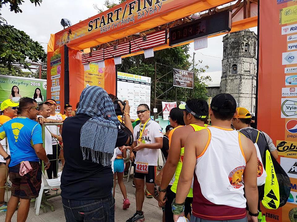 Bicolano Penguin: BAYBAY CITY MARATHON: Last Runner Standing