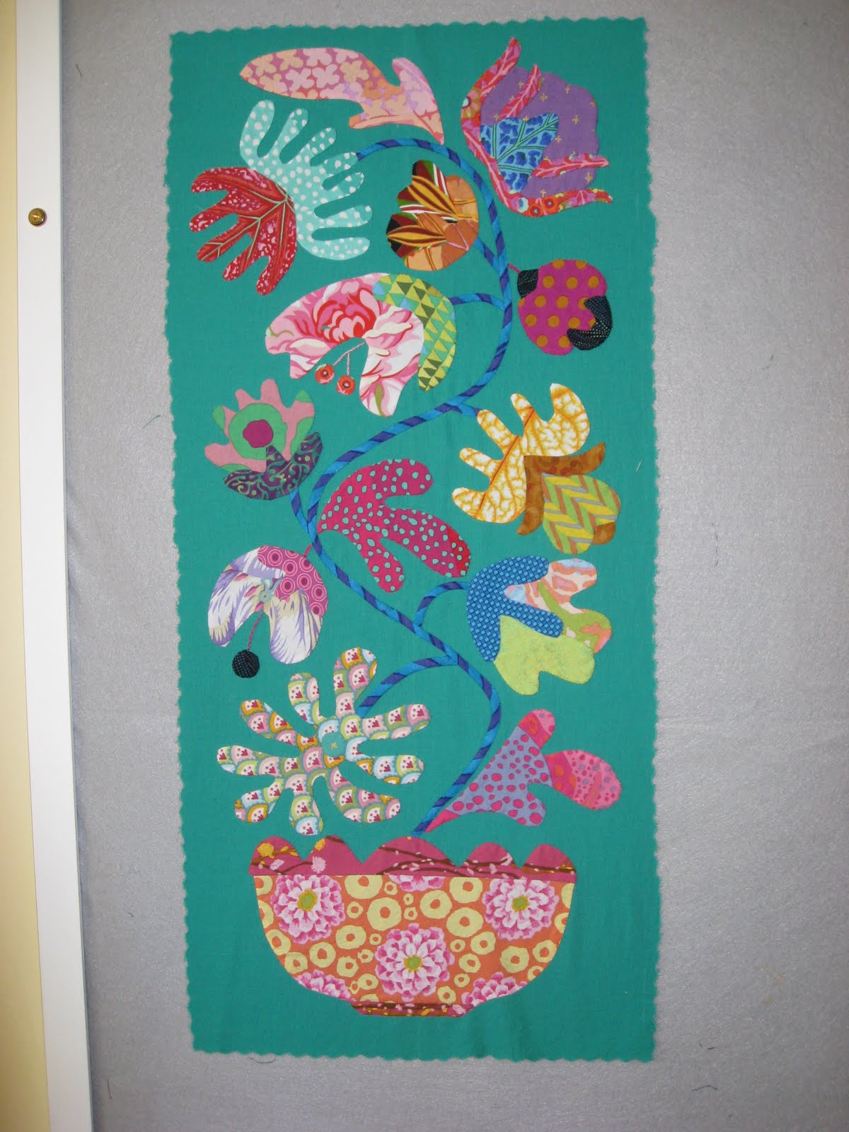 Glorious Applique: 2nd Flower Pots Panel