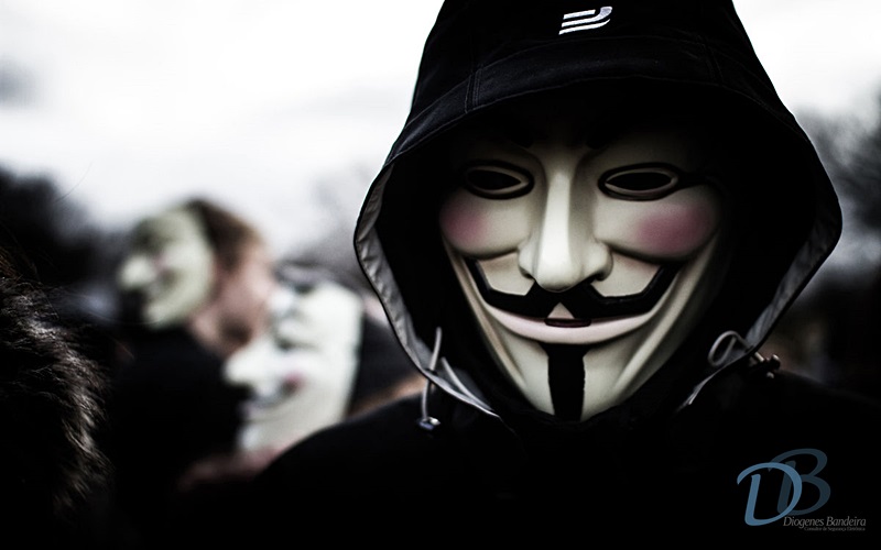 Suposto membro do Anonymous é preso após resgate - Consultor de ...