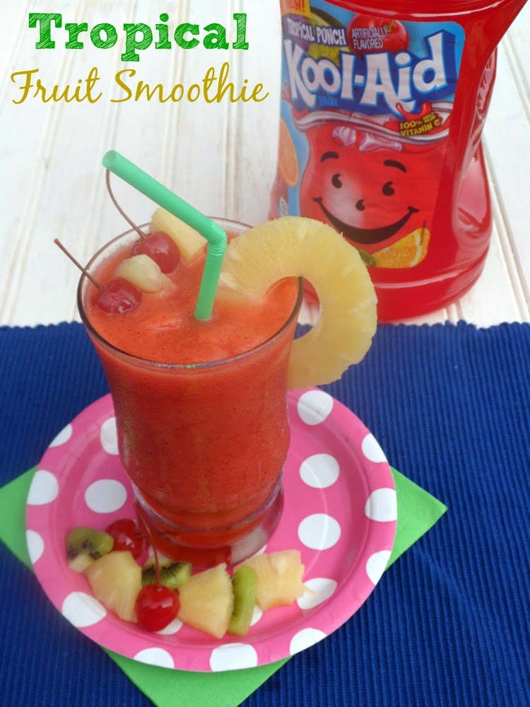 Refresh with this Tropical Fruit Smoothie Beverage - Outnumbered 3 to 1