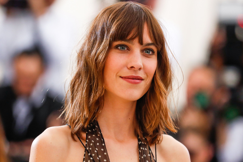 Reasons why you should cut your bangs - ISLUCIAFERRERO