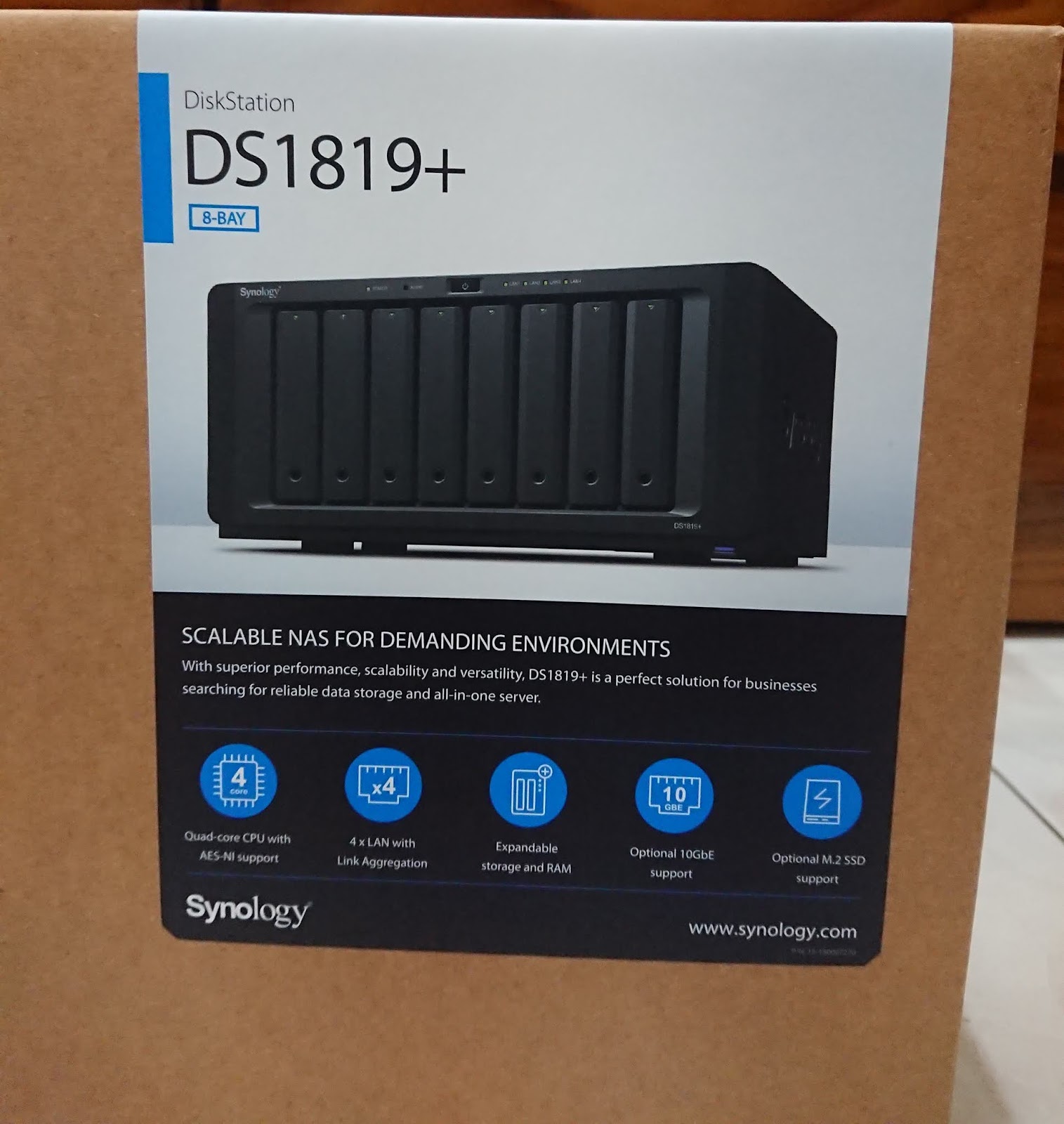 [NAS] DS1819+開箱