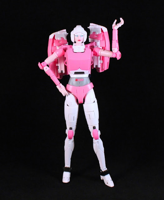 She's Fantastic: Fans Toys - ROUGE!