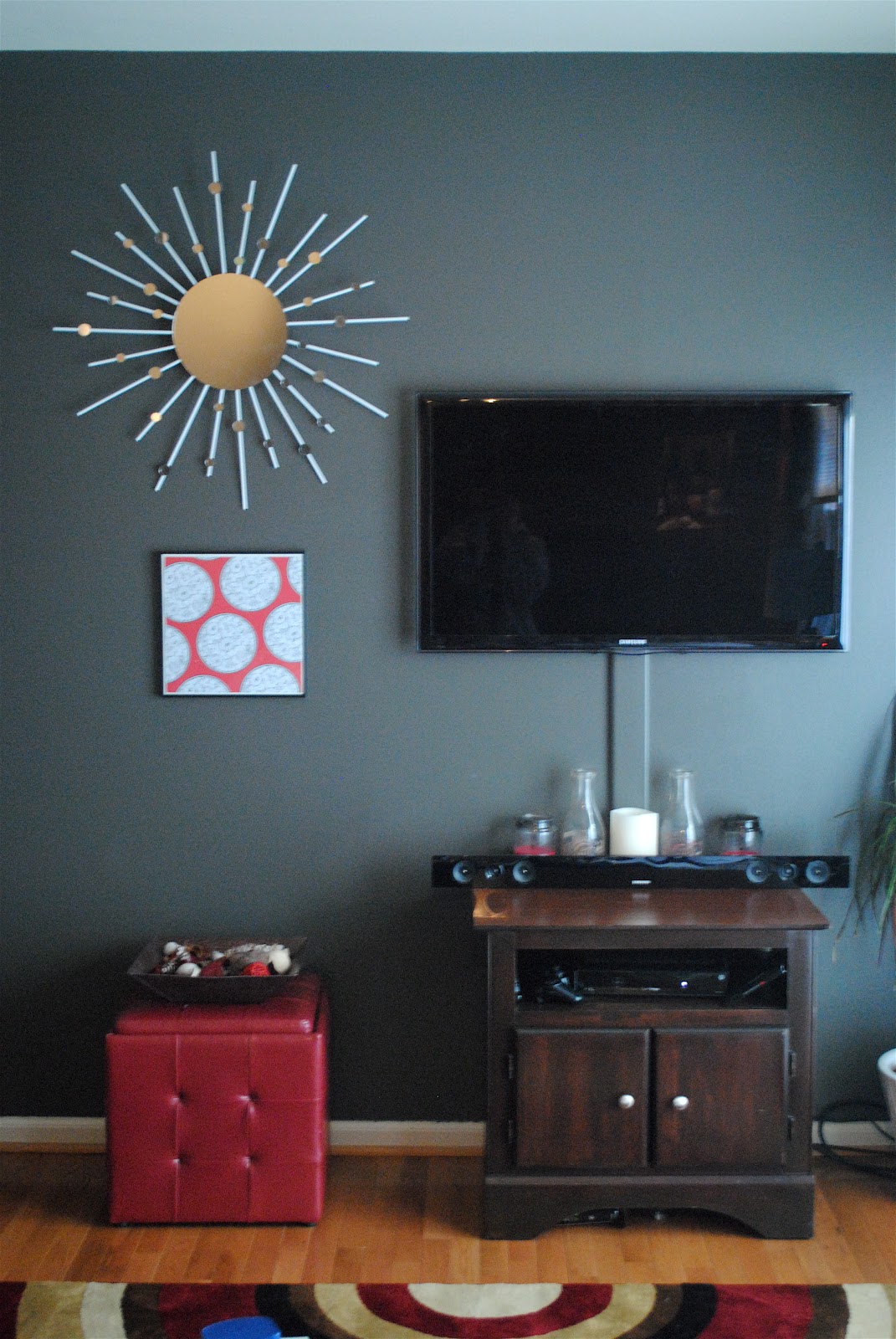 The Funky Junkie: DIY Sunburst Mirror