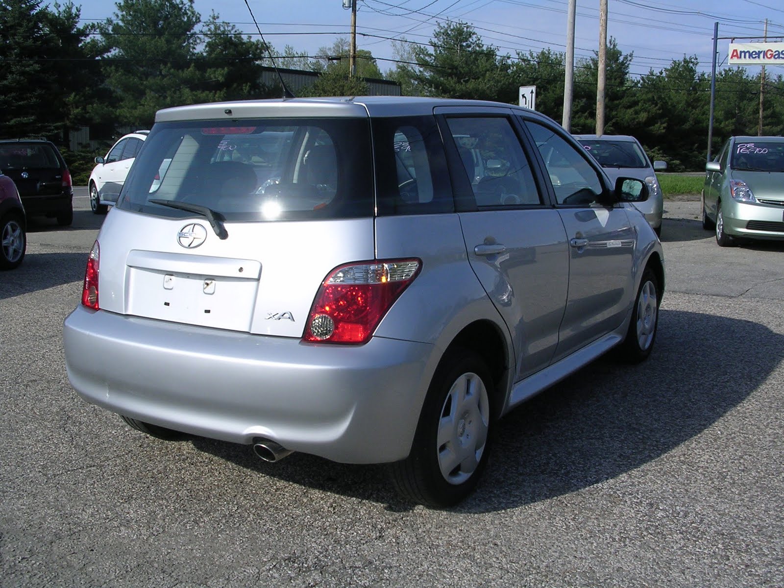 Earthy Cars Blog: EARTHY CAR OF THE WEEK: Blue 2006 Scion xA