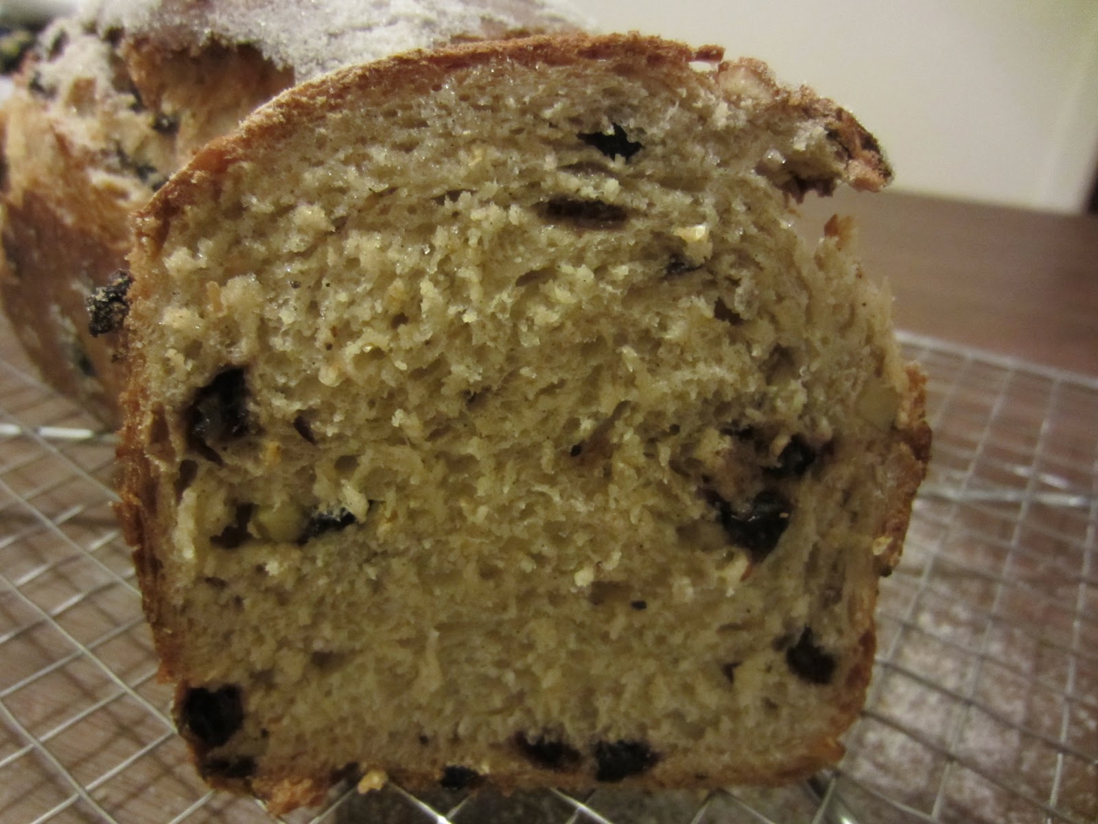 tea with hazel: cardamon, currant and candied orange peel loaf