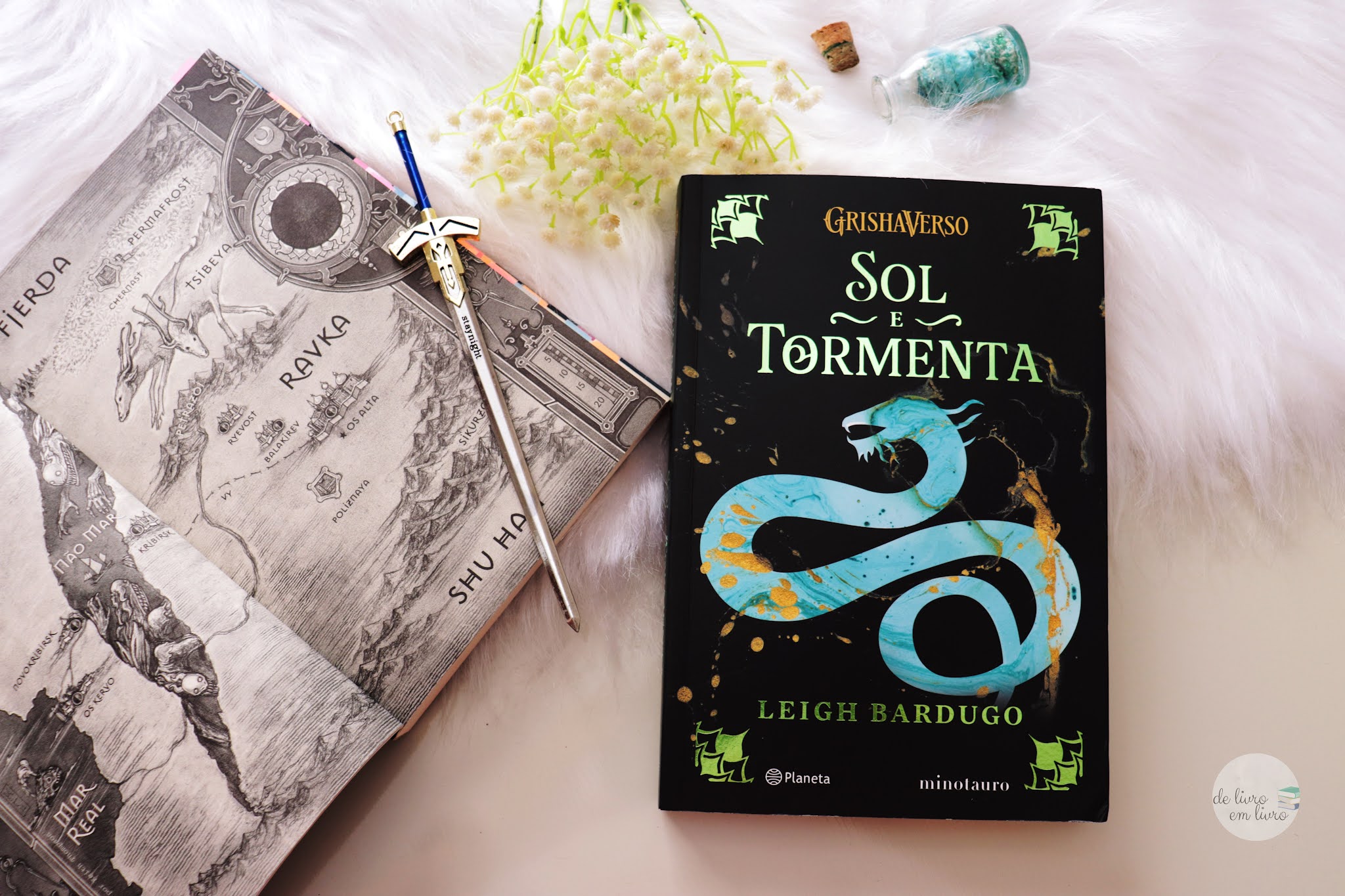 Sol e Tormenta (Trilogia Grisha, vol.2) - Leigh Bardugo (resenha) | De Livro em Livro