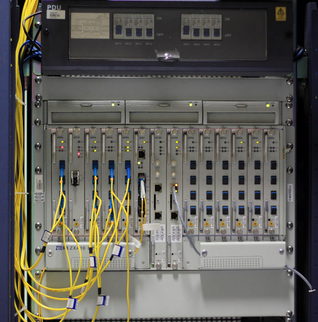 Fungsi Optical Line Terminal Pada jaringan FTTH