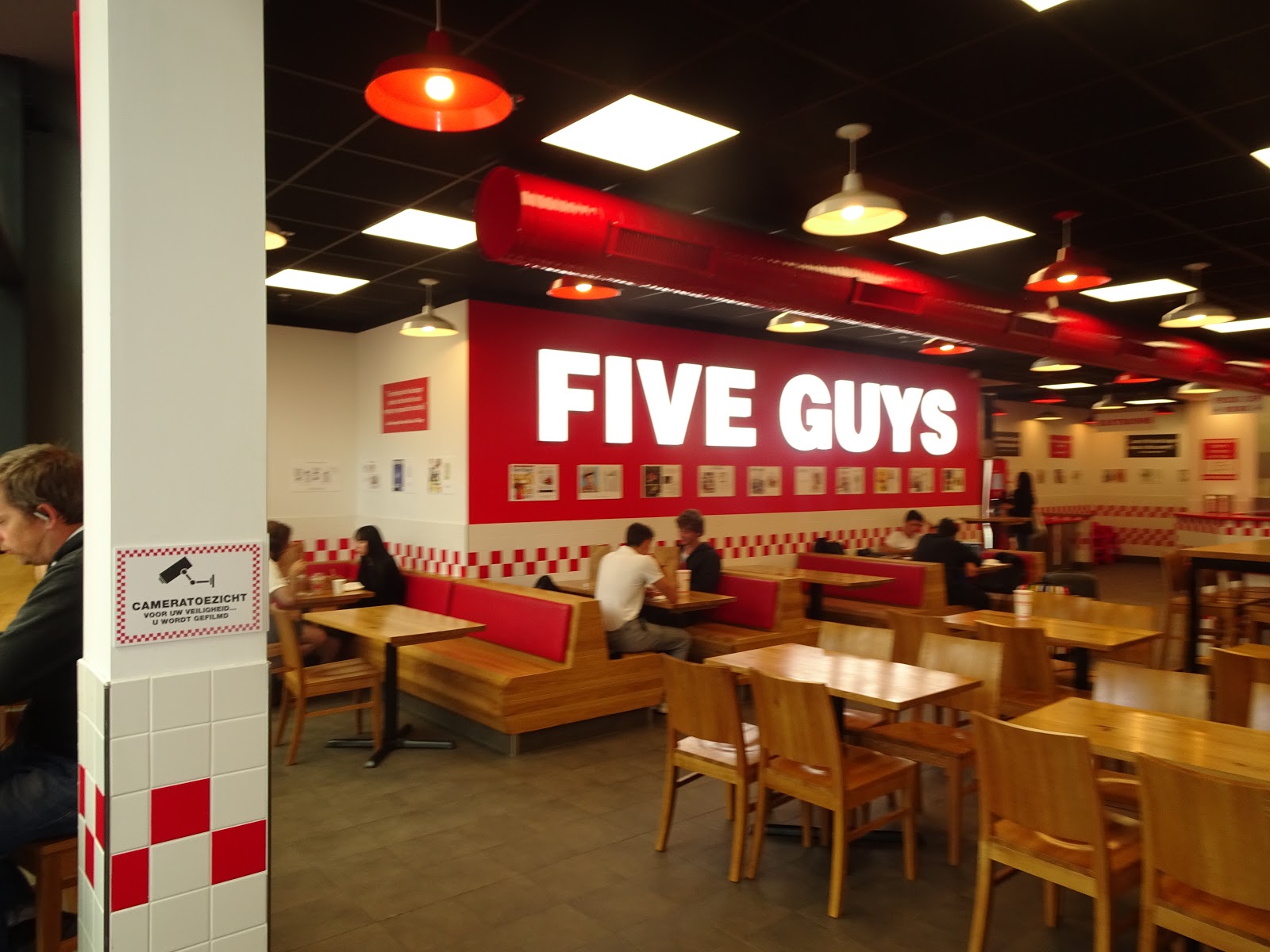Miquelli's Amerikablog: Amerikaans restaurant in NL: Five Guys Burgers ...