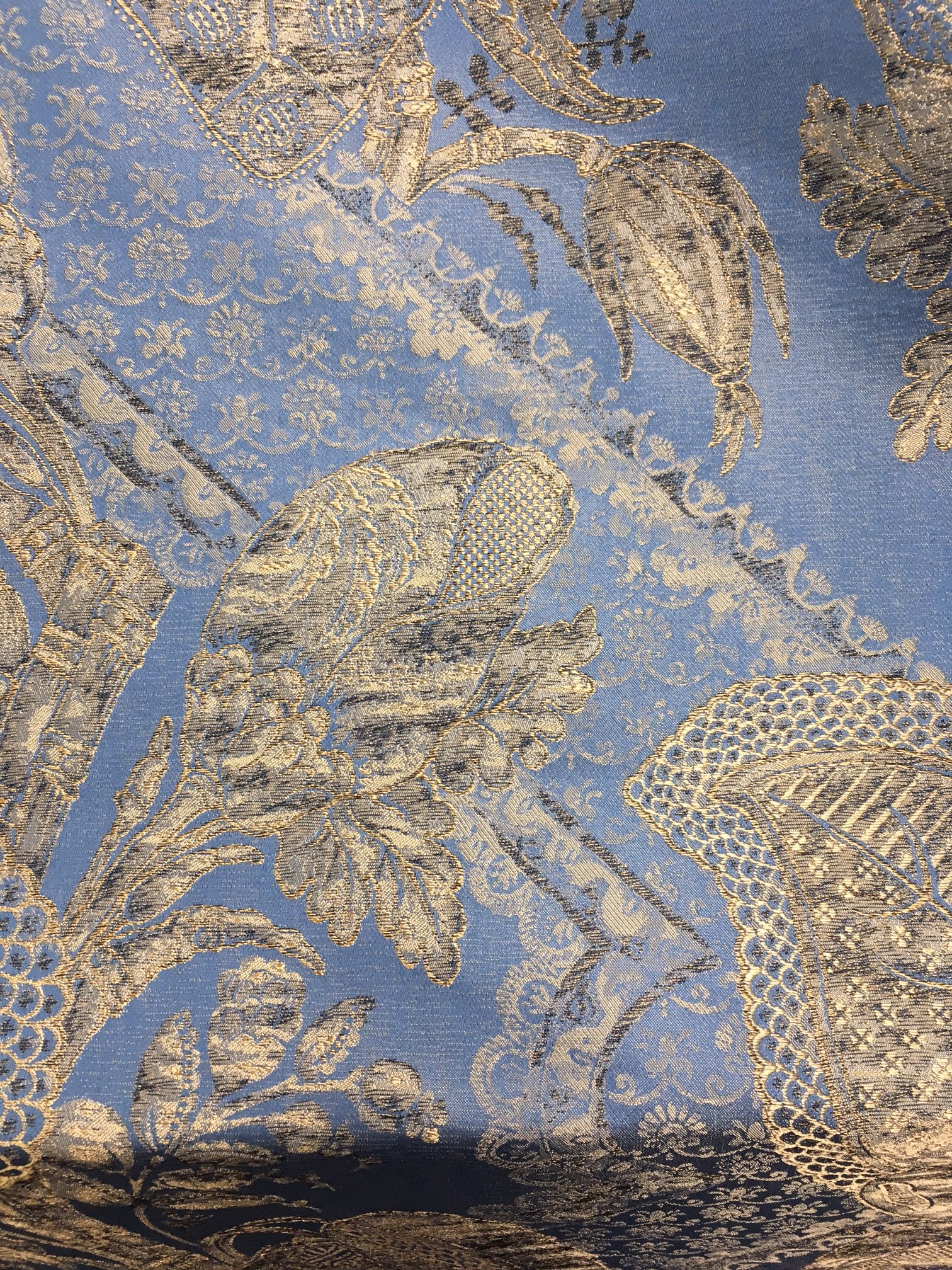 Gentle Musings: Fantasy fabric and Mantua Madness