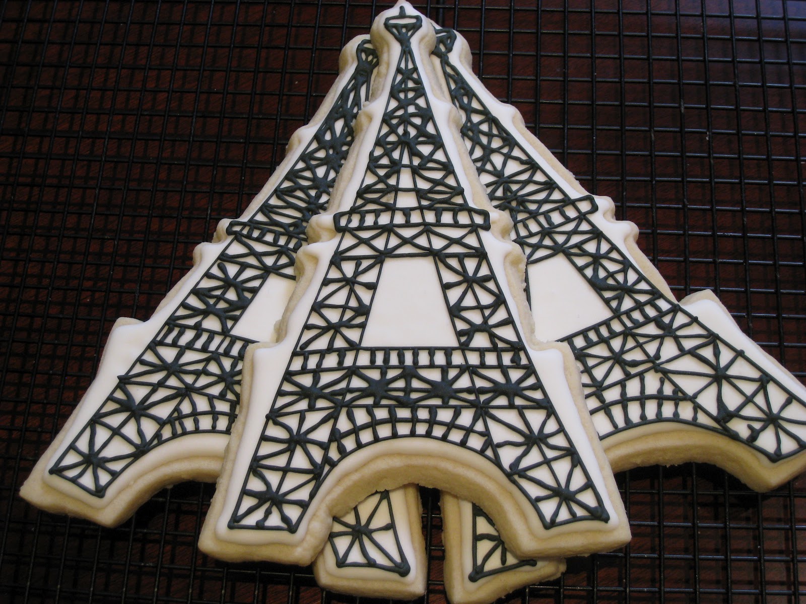 Tastie Cookies: Eiffel Tower