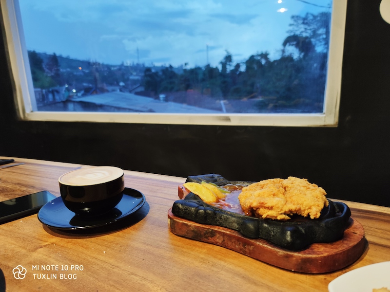 AA Cafe Resto Tempat Nongkrong Asik di Selo Boyolali - Kisah Foto