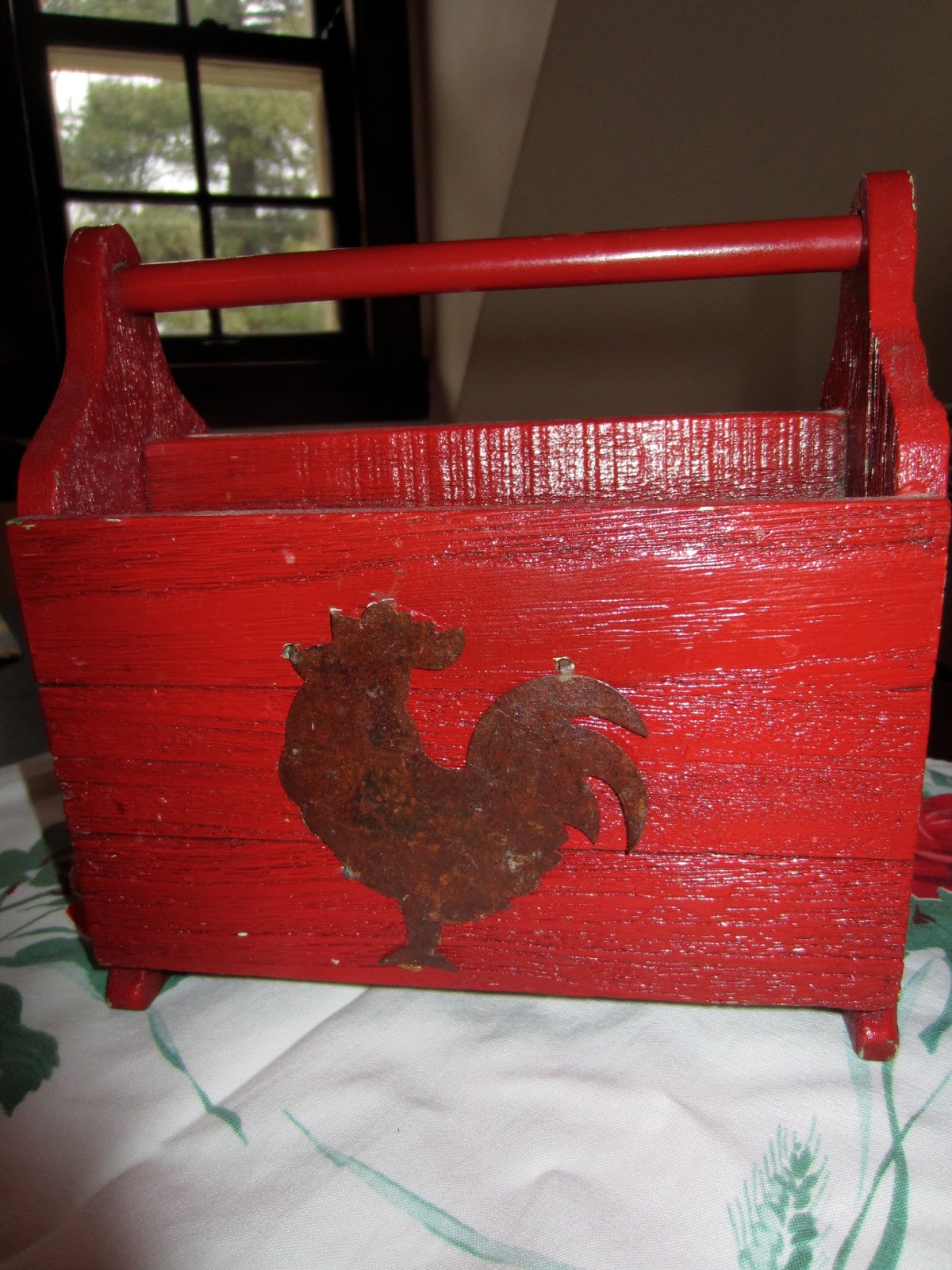 HOB NOBBERS: RED VINTAGE TREASURES