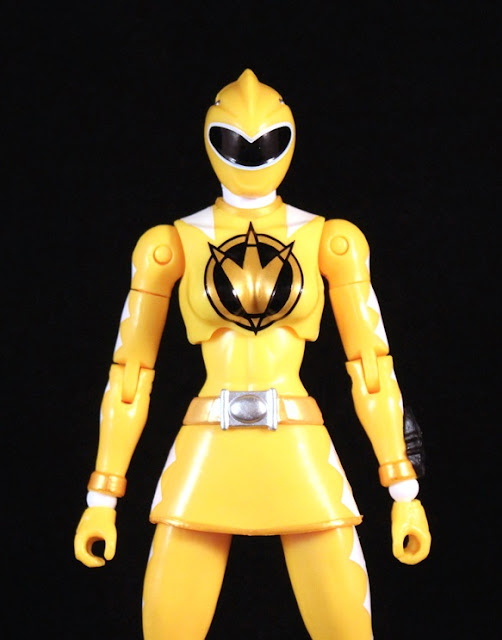 She's Fantastic: Power Rangers - DINO THUNDER YELLOW RANGER!