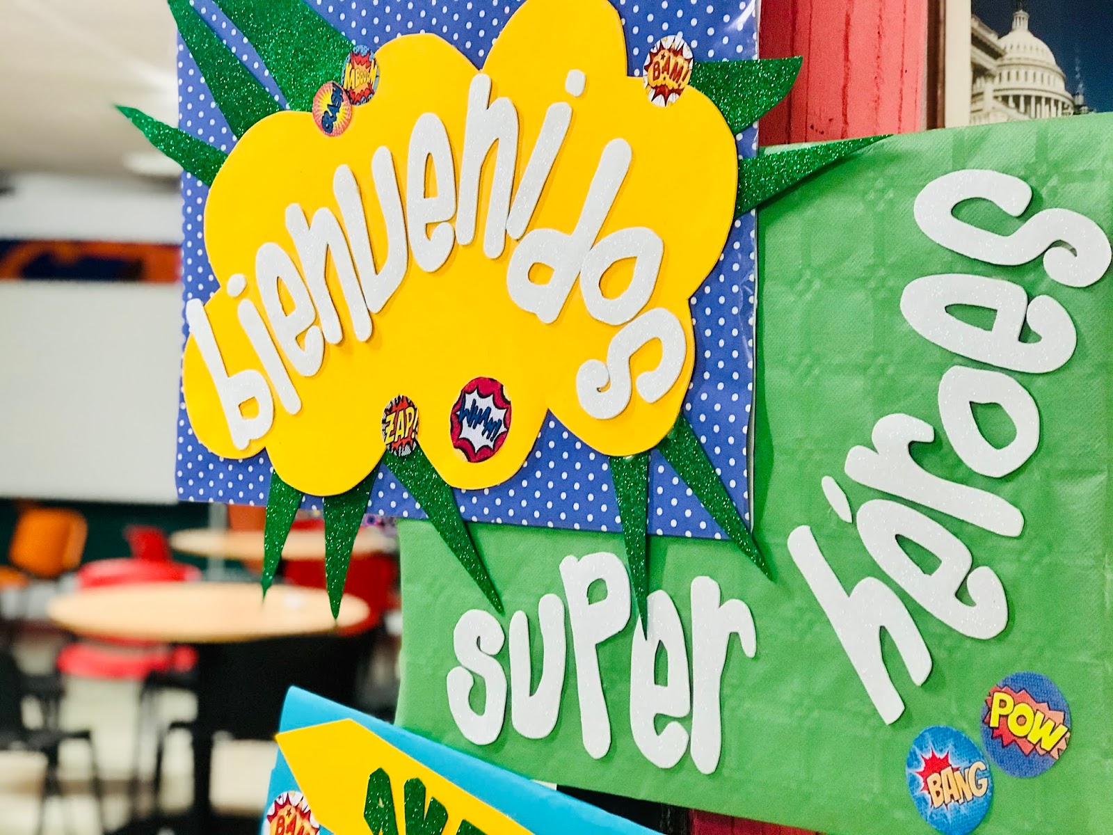 BIENVENIDOS, SUPERHÉROES