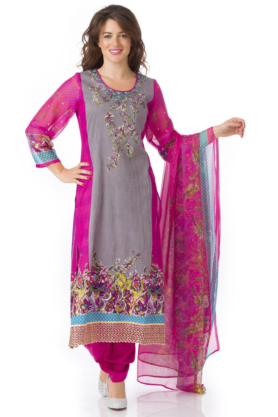 Long frocks | Pakistani Dresses | Mehndi Designs