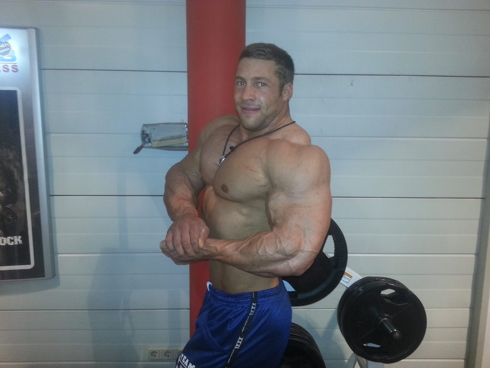 Muscle Lover: German bodybuilder Tim Budesheim