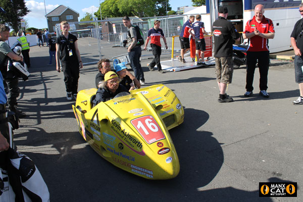 Manx Cat Motosport: TOURIST TROPHY 2013: SIDECARS