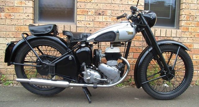 Trojan Classic Motorcycles: 1951 BSA C10 250cc Side Valve Rigid Model