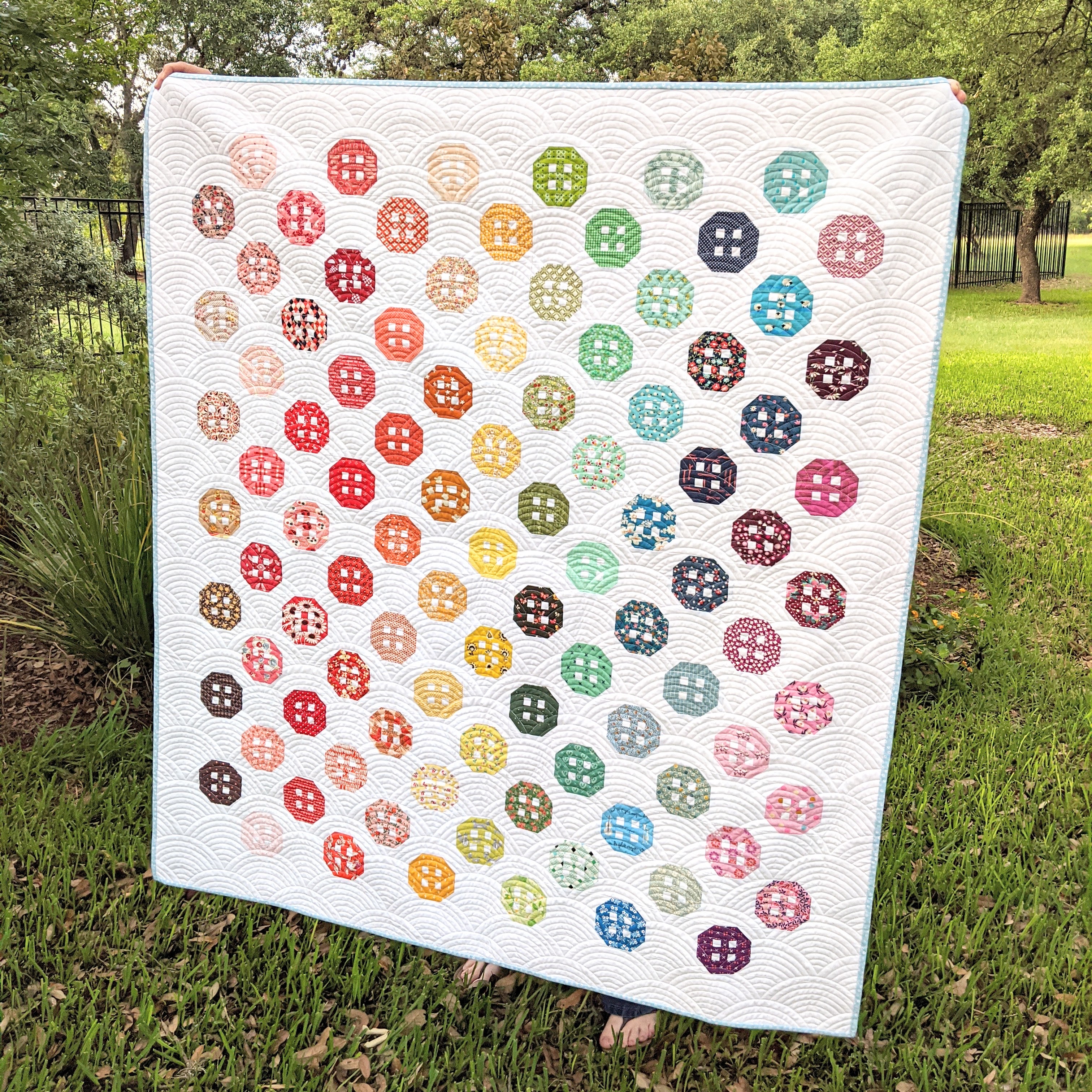 Fabric Mutt: All the Buttons Quilt Tutorial