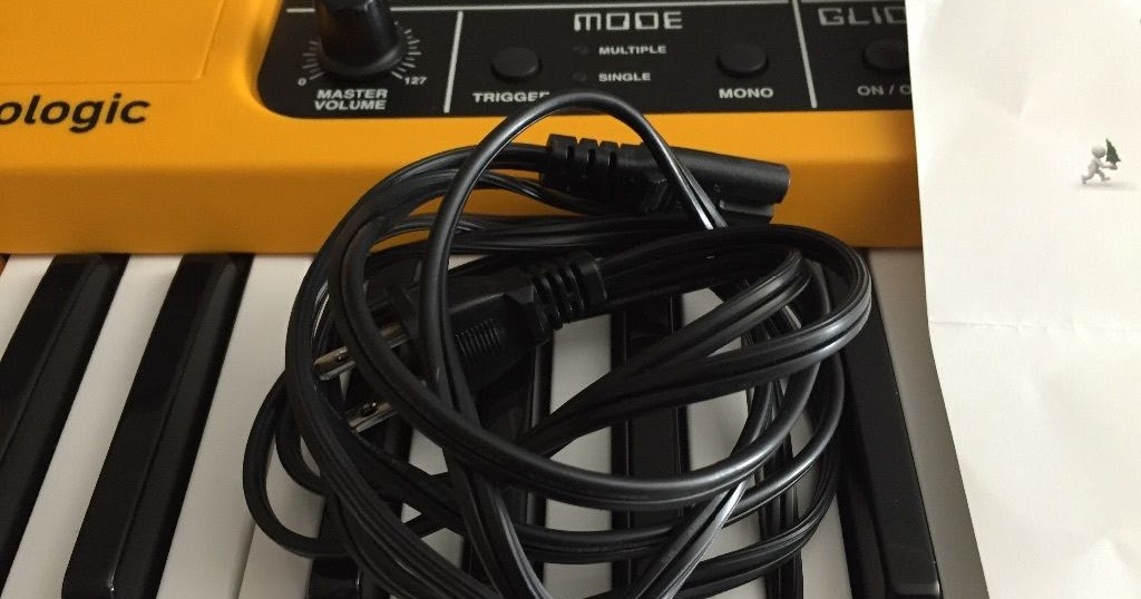 MATRIXSYNTH: Studiologic Sledge v2 24 Voice, 61 key, knob per function ...