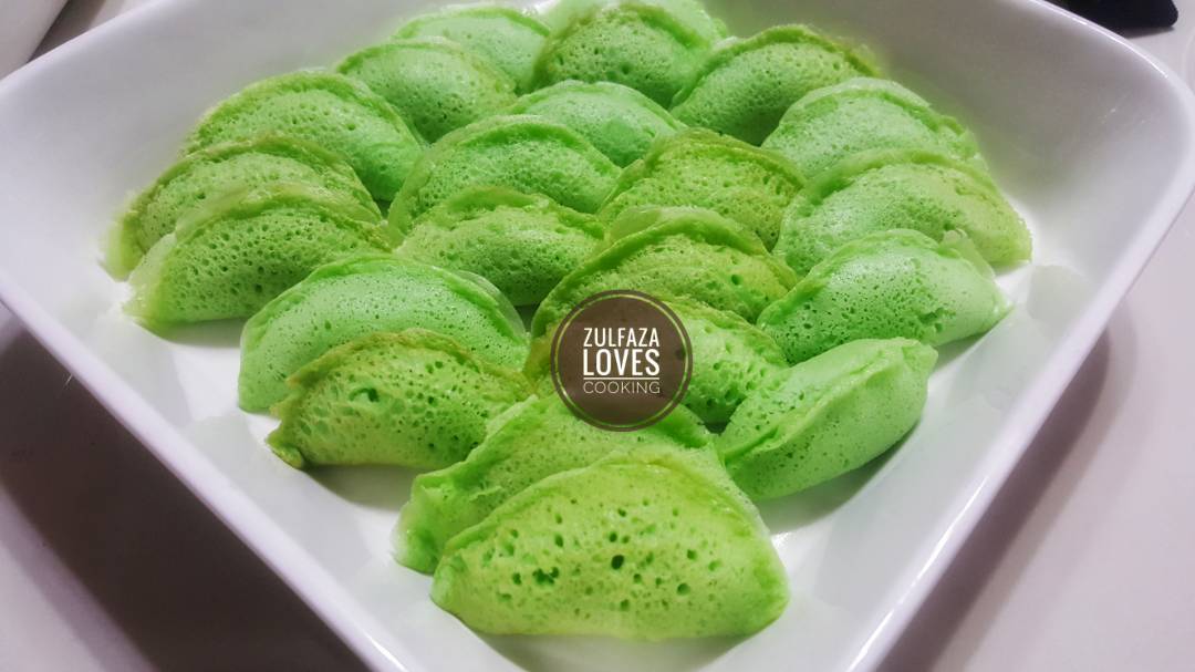 ZULFAZA LOVES COOKING: Kuih Seri Bulan atau Kuih Tangkup atau Kuih Apam ...