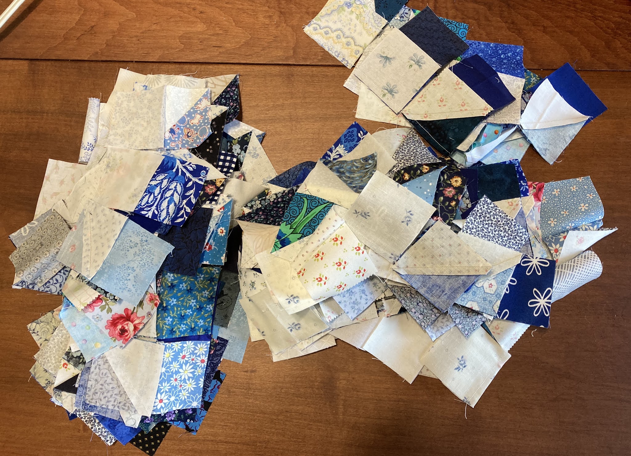 Gretchen's Little Corner: Piecing Blue Split 9 Patch Blocks