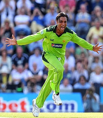 Top 10: Top 10 World's Fastest Bowlers