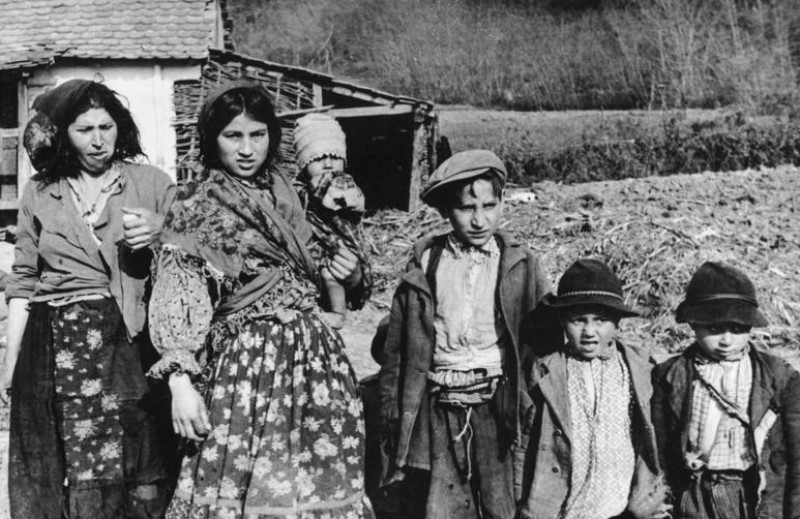 CULTURA HEBRAICA: ALÉM DOS JUDEUS, OS CIGANOS TAMBÉM FORAM VÍTIMAS DO NAZISMO