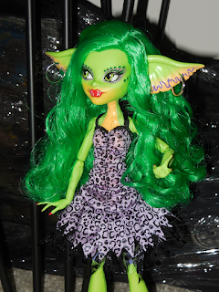 Veni Vidi Dolli: REVIEW: Monster High Skullector Greta Gremlin