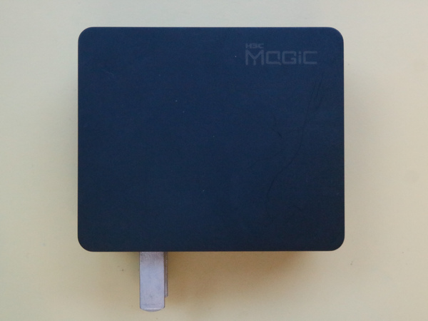 BugWorkShop - 甲蟲工作室: H3C（華三）Magic B1 家用智能路由器電源適配器（AC Power Adapter） - 拆解：