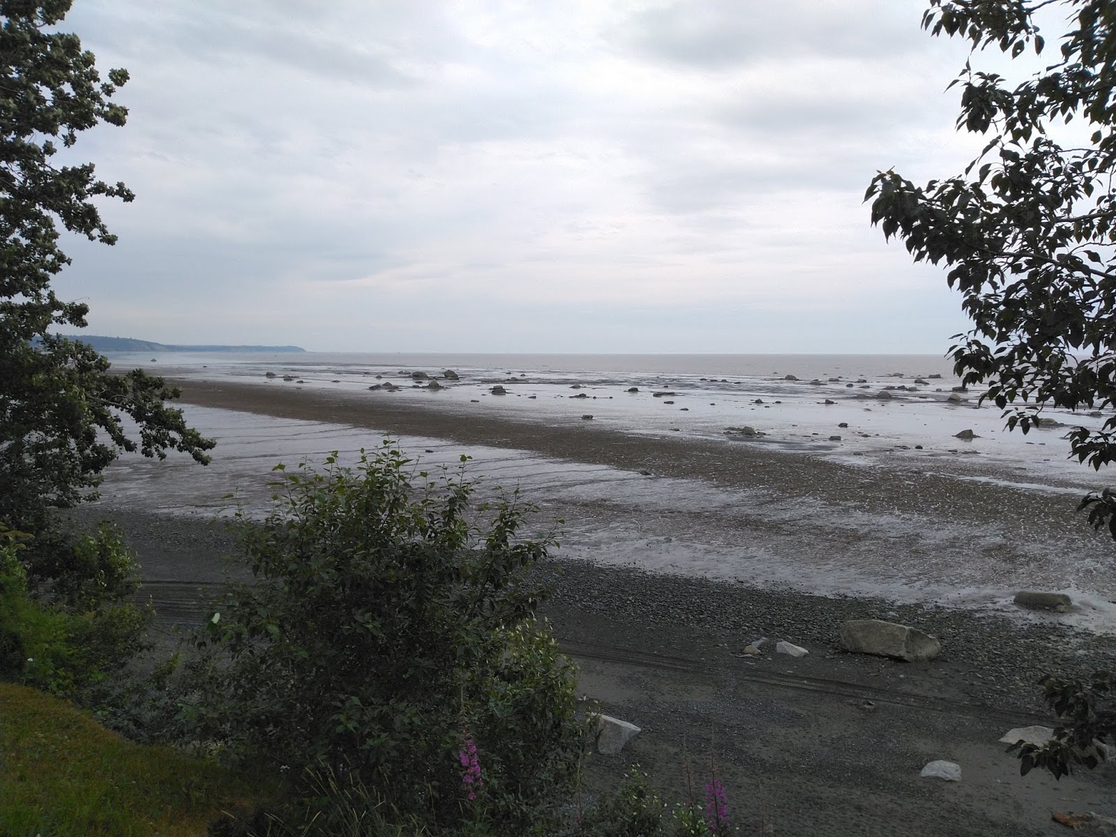Dave'n'Kathy's Vagabond Blog: North Along Cook Inlet to Captain Cook ...
