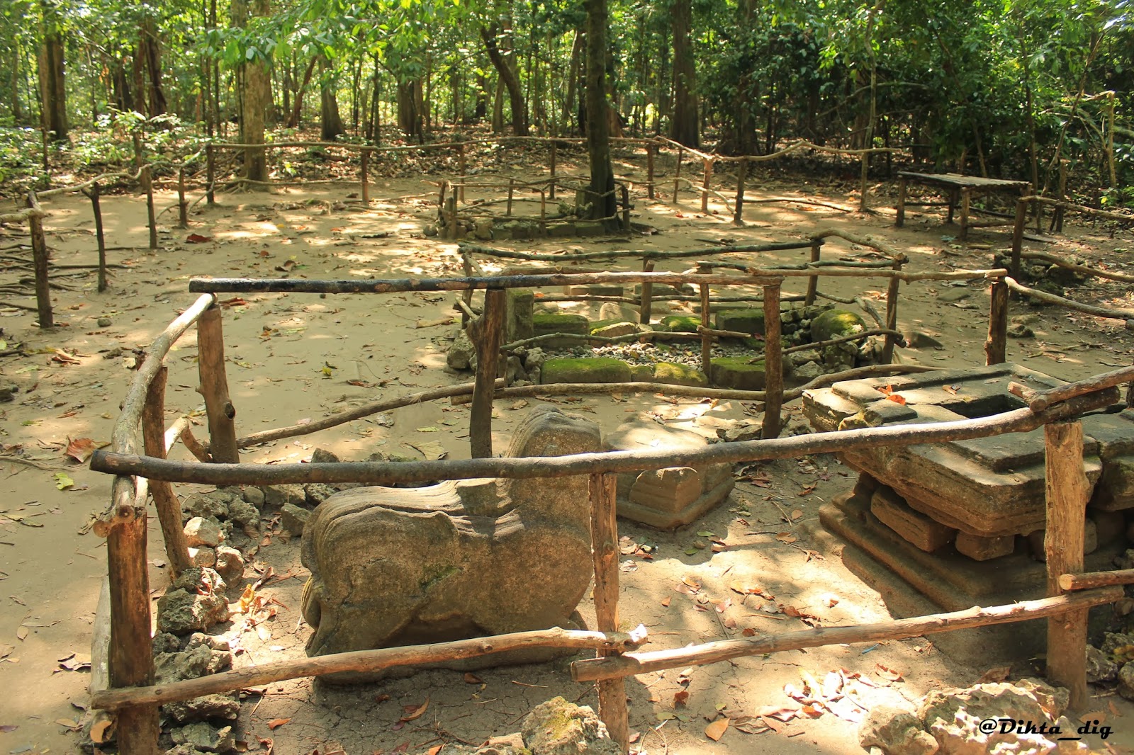 SETAPAK KECIL: Menjelajah Pantai Hingga Alam Liar di Pangandaran