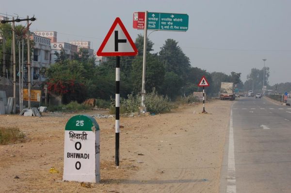 Noticed The Different Colours On Road Milestones ? What Is The Reason ...