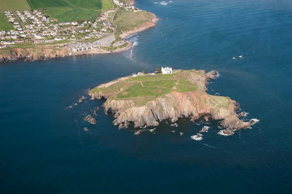 THE WORLD GEOGRAPHY: 14 Interesting Tidal Islands